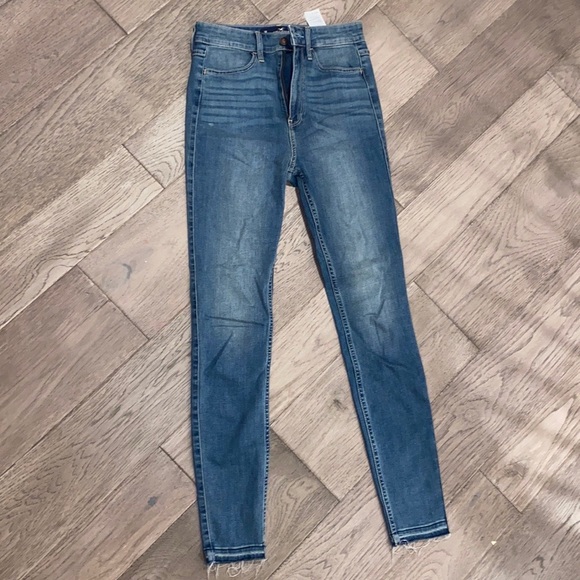 Hollister High Rise Super Skinny Jeans